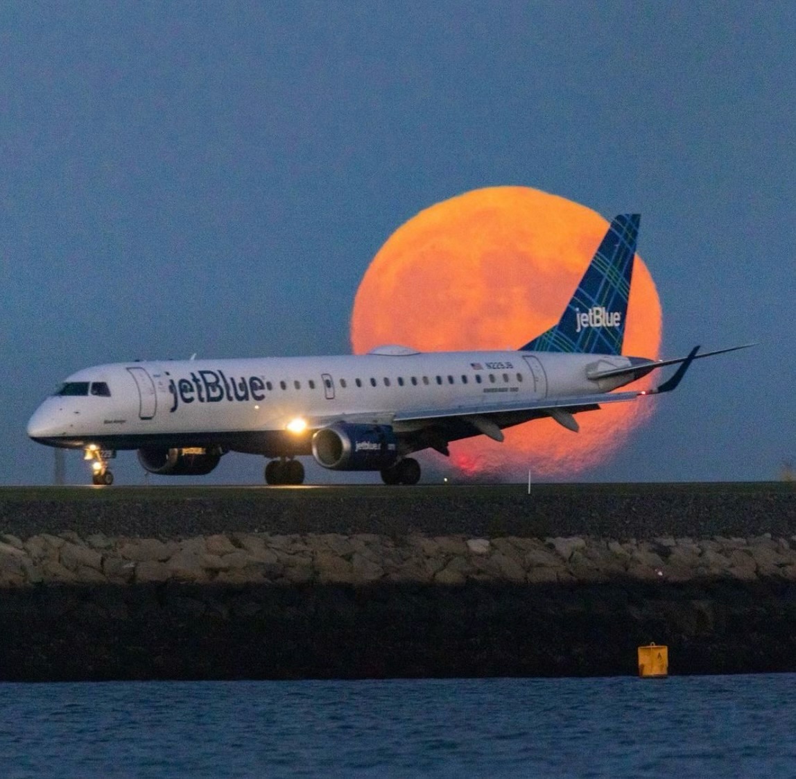 JetBlue Introduces a New TrueBlue | The Royal Texan